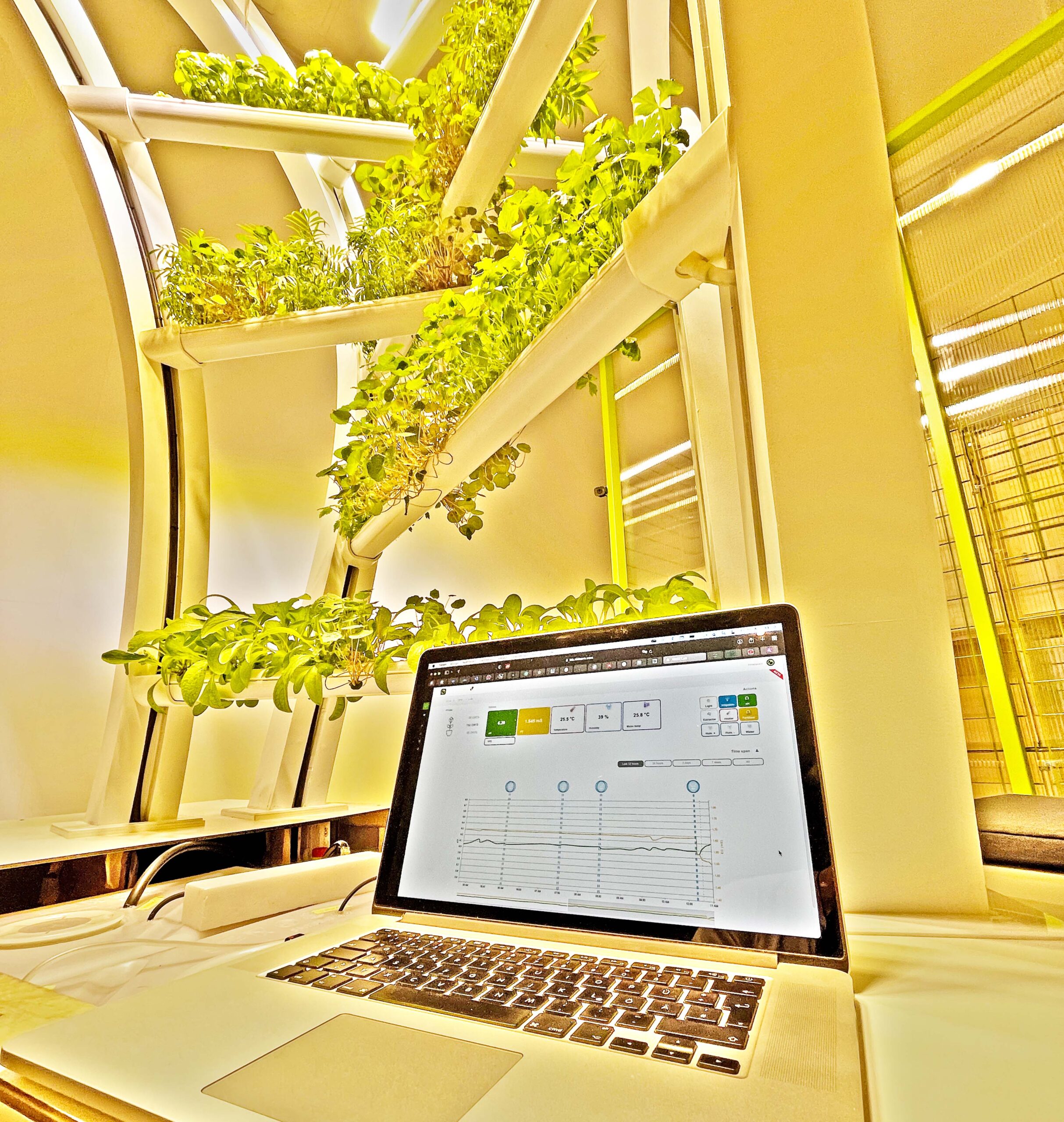 Nido - Vertical Farm Institute